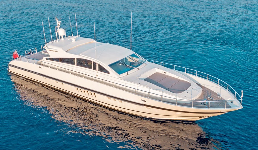 ATRATO | 4 Cabins | 10 Guests | 27m › Liv Homes Greece