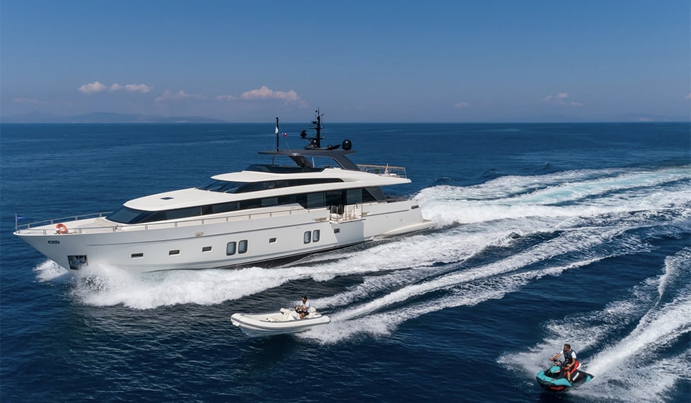 DINAIA | 5 Cabins | 10 Guests | 32m › Liv Homes Greece