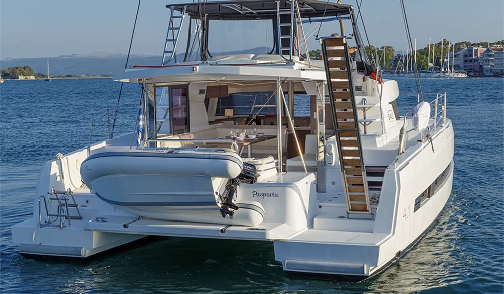 PASPARTU | 4 Cabins | 10 Guests | 12.12m › Liv Homes Greece